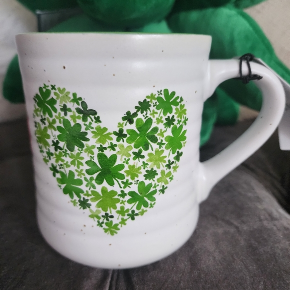 Sheffield Home | Kitchen | Sheffield Home Clover Cottage Mug | Poshmark
